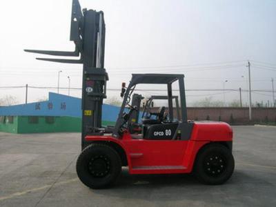 Cina Carrello elevatore a diesel del macchinario di logistica di YTO 88.2kw 8ton in vendita