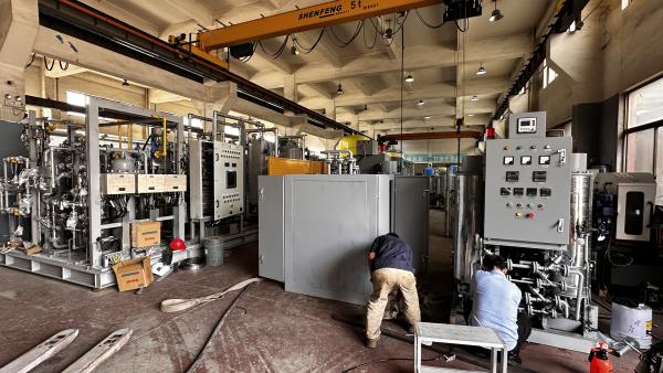 Quality Skid Mounted Gas Hydrogen Purification System - H2 Polishing Package with 500-1000 Nm3/h Capacity and 99.9999% Purity for sale
