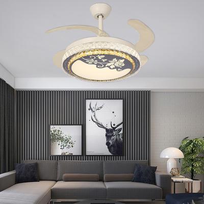 Cina Ventilatore di soffitto pieghevole Smart 42 con lame leggere ABS Ventilatore di lame pieghevoli in vendita