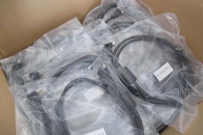 Cina La serratura Firewire 1394b della vite diritto alla flessione ad angolo della catena del cavo 1.5meters 9P cabla in vendita