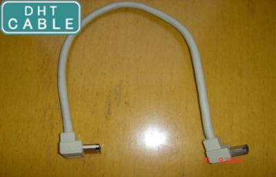 中国 十分に 90 度 1.0ft 保護される IEEE 1394A ケーブルのこんにちは屈曲のファイヤーワイヤー 6P の短いケーブル 0.3m を曲げました 販売のため