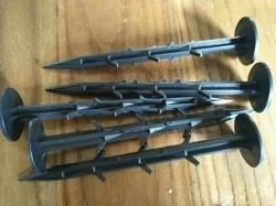 China Clavijas agrícolas de la tela del control de malas hierbas, clavijas de la membrana del jardín del 10CM los 20CM en venta