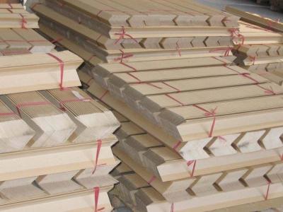 Cina Protettore d'angolo del cartone riciclabile di 100% in vendita