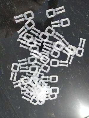 Cina Uso orticolo bianco delle cinghie e dei fermagli di imballaggio di plastica dello SGS pp in vendita