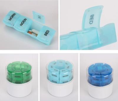 China Premium clear plastic weekly pill holder one grid each day with pill splitter, one week 4case plastic pill container pil for sale