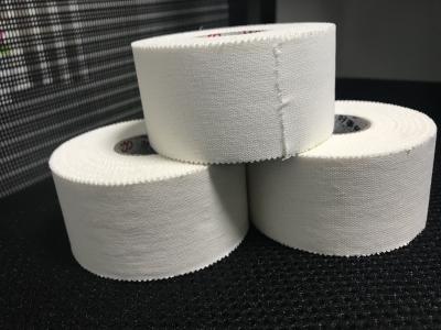China Zinc-oxide latex free 100% professional grade  white color cotton athletic sports tape 3.8cm*13.7m water proof for sale