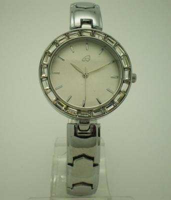 China Round Diamond Dial Women Quartz Watch Customizable Logo Stylish Waterproof Watch for sale