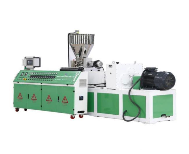 PP PE 10m Plastic Profile Extruder Machine PVC WPC Plastic Profile Production Line 1