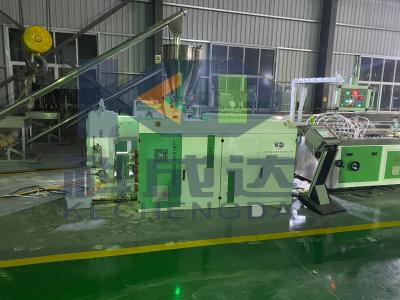 Cina Pvc Wpc macchine per pannelli da parete in plastica Legno in vendita