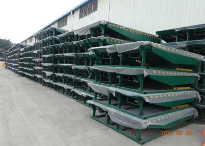 China Custom Riffled Plate Hydraulic Dock Leveler Manufacturing Save Time for sale