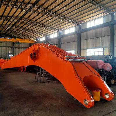 中国 2TはSany SY235の掘削機のための長い範囲ブーム18メートルの釣り合わせる 販売のため
