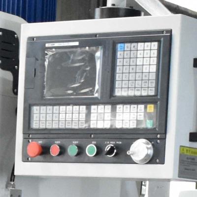 Cina Fresatrice DI X-Y verticale di CNC di asse di Z 3 1 ~ 4000mm/Min Cutting Rapid Feed in vendita