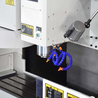 Cina Rigidità tagliente pesante del centro di lavorazione di CNC di precisione alta per l'elaborazione del metallo in vendita