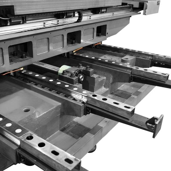 Quality 5 Axis Vertical Machining Center 100rpm-8000rpm Precision Machining Center For for sale