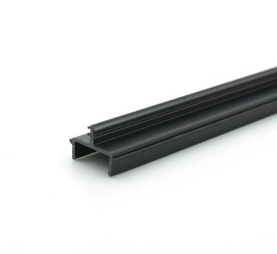 中国 PVC プロファイル ABS エクストルーション UPVC アンチ 水 紫外線 抵抗 ストライプ 販売のため