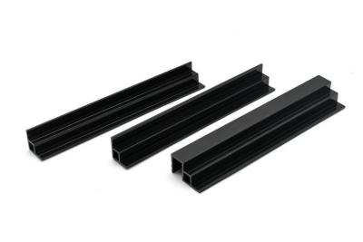 Cina Profili in PVC in plastica Profili geometrici neri Accessoiri per acquari in vendita