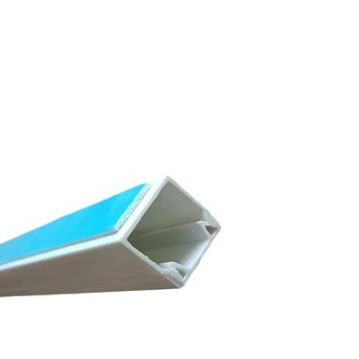 Cina Strisce di canale di estrusione di plastica in PVC rosso in vendita