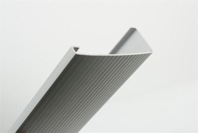 China Perfil de corte de coextrusão de plástico de tamanho personalizado à venda