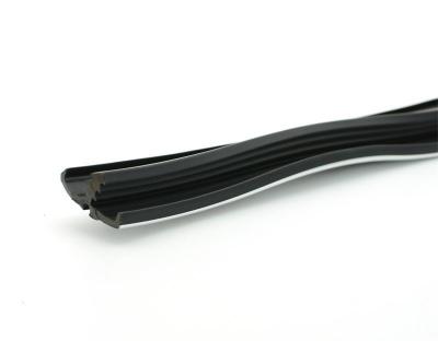 China Capa de canal LED de extrusão de tiras de plástico à venda