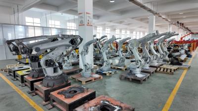 China 6 Axis Robot Arm Máquina de corte a laser 3D automática de fibra para lâmpadas de aço inoxidável à venda