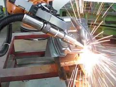 IP54 Kuka Faser-Laser-Schneidemaschine des Roboter-Arm-6 der Achsen-IPG