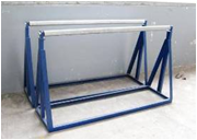 Rotolo delle mattonelle di tetto che forma macchina