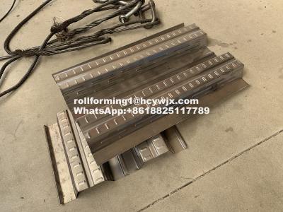 중국 바베이도스 제어판 850 밀리미터 플로어 덱 롤 성형기 Plc 제어 판매용