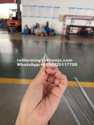 中国 ギア伝達式乾壁ロール形作機 水力切断 販売のため