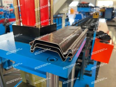 Cina Macchina per la formazione di rotelle di chiusura per porte in acciaio personalizzata con 14 stazioni in vendita