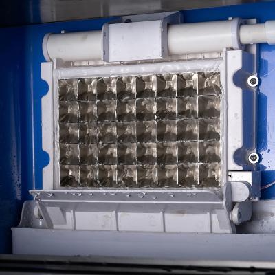 China 50kg 24Hours LZ-120 Refrigerant R404a Cube Ice Machine for Restaurant Food Processing for sale