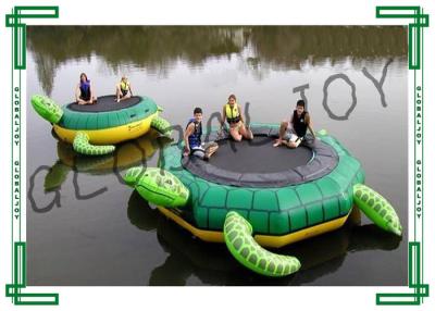 Cina Trampolino di galleggiamento gonfiabile di forma della tartaruga/trampolino dell'acqua per i laghi in vendita