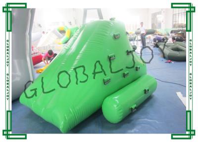 Cina Parete rampicante di galleggiamento dell'acqua dello stagno dell'iceberg gonfiabile dei giochi per gli adulti in vendita