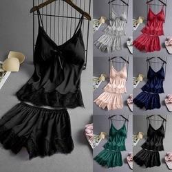 China Van de Zijde Sexy die Bretels van het de zomer Sleeveless Ijs van het de Korte broekkant het Satijnpyjama voor Vrouwen wordt geplaatst Te koop