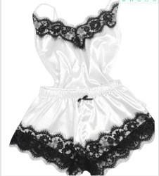 Cina Donna di moda sexy biancheria intima set di abbigliamento da notte da donna calzoncini e pijama sexy in alto in vendita