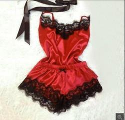 Cina Donna di moda sexy biancheria intima set di abbigliamento da notte da donna calzoncini e pijama sexy in alto in vendita