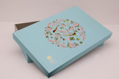 China Cajas de regalo rígidas de la cartulina de la hoja de oro con las tapas 70g/M2 ISO9001 en venta