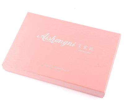 Cina Contenitori di regalo rigidi strettamente legati del cartone con la timbratura della stagnola d'argento del coperchio in vendita