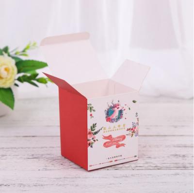 China Copo que envia a impressão de offset dobrável da cor de Tuck In Flap Boxes Full do quadrado à venda