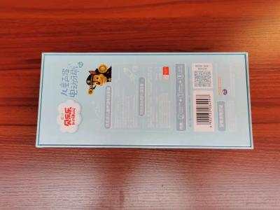 China Las cajas de empaquetado de la cartulina robusta del rectángulo manchan la capa ULTRAVIOLETA 1200gsm en venta