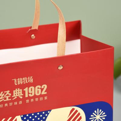 Cina borse di Matt Laminated Firm Coated Paper dei sacchetti della spesa di carta kraft di 250gsm in vendita