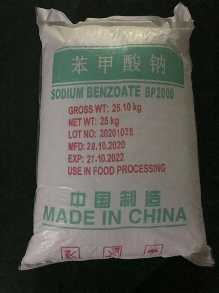 Quality Bacteriostatic Food Grade Preservatives C7H5NaO2 Sodium Benzoate Granular for sale