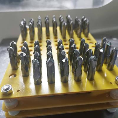 China Carbide de tungstênio WF25 Corte de moagem de nariz de bola 2 flautas à venda