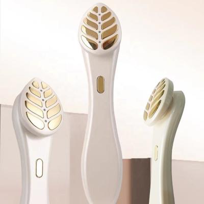 China Effortlessly Reverse Aging with Led Eye Massage Pen Target Area Eyes Size 152*25*30mm for sale