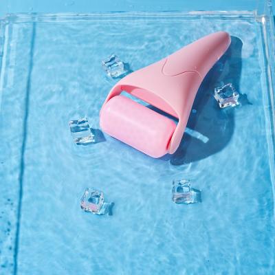 Cina Hot Mess Ice Roller Il miglior apparecchio di bellezza per ringiovanire la pelle e massaggiare il viso in vendita