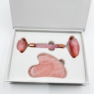 Cina Jade Roller Gua Sha Set per gli occhi Naturale Xiuyan cura della pelle del viso Jade Ball Roller in vendita