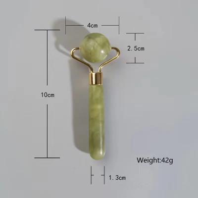 Cina 100% giada naturale giada pietra giada rulli Gua Sha Set rulli di ghiaccio viso con microneedling in vendita
