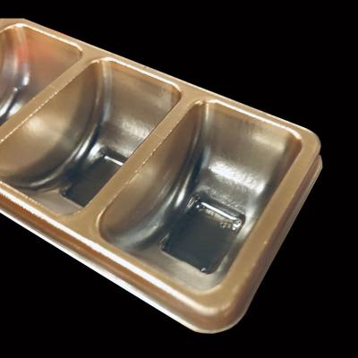 Cina Popular Golden Plastic Box Blister Tray per i pasticcini di macaroni 39000SqM Area di produzione in vendita