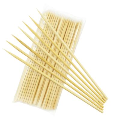 China Lightweight Long Bamboo Skewers Portable Bamboo Barbeque Skewers Customizable for sale
