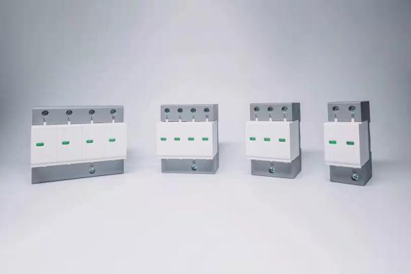 Lower Voltage 275-420V 20KA-60KA Surge Protection Device Various Color