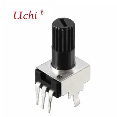 중국 RV09 단일 회전 10K 12.5mm 조정 가능한 회전 탄소 필름 전위차계 판매용